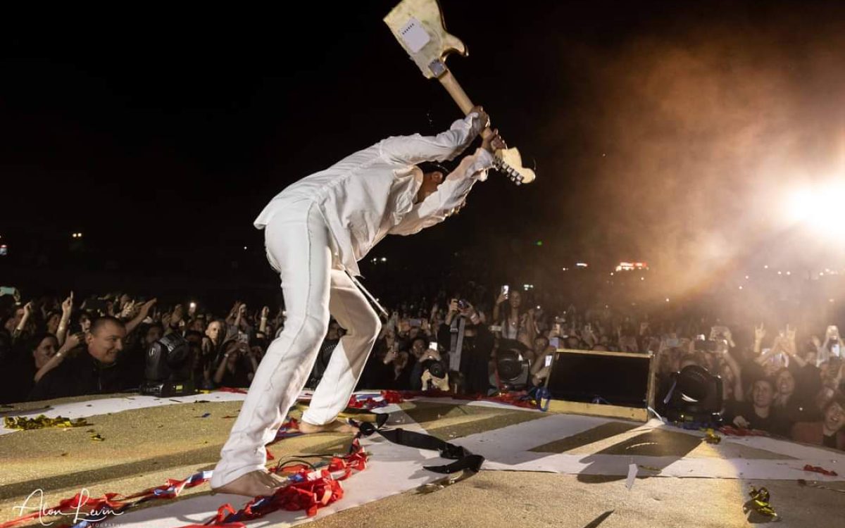 הופעה של אביב גפן - אליקו שטיחים